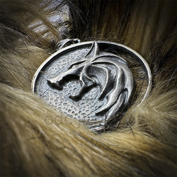 Medalha "Gwynbleidd" representativa do amuleto do Geralt de Rívia da ...